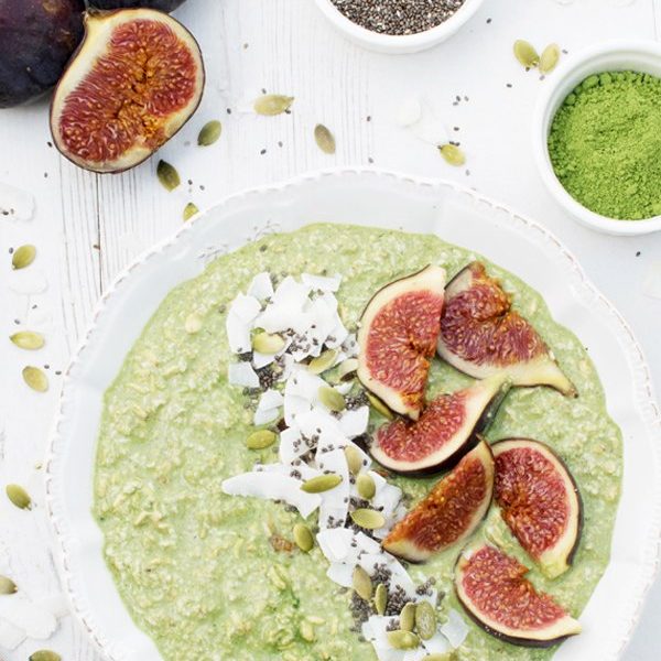 Matcha & Coconut Overnight Porridge with Fresh Figs [vegan]